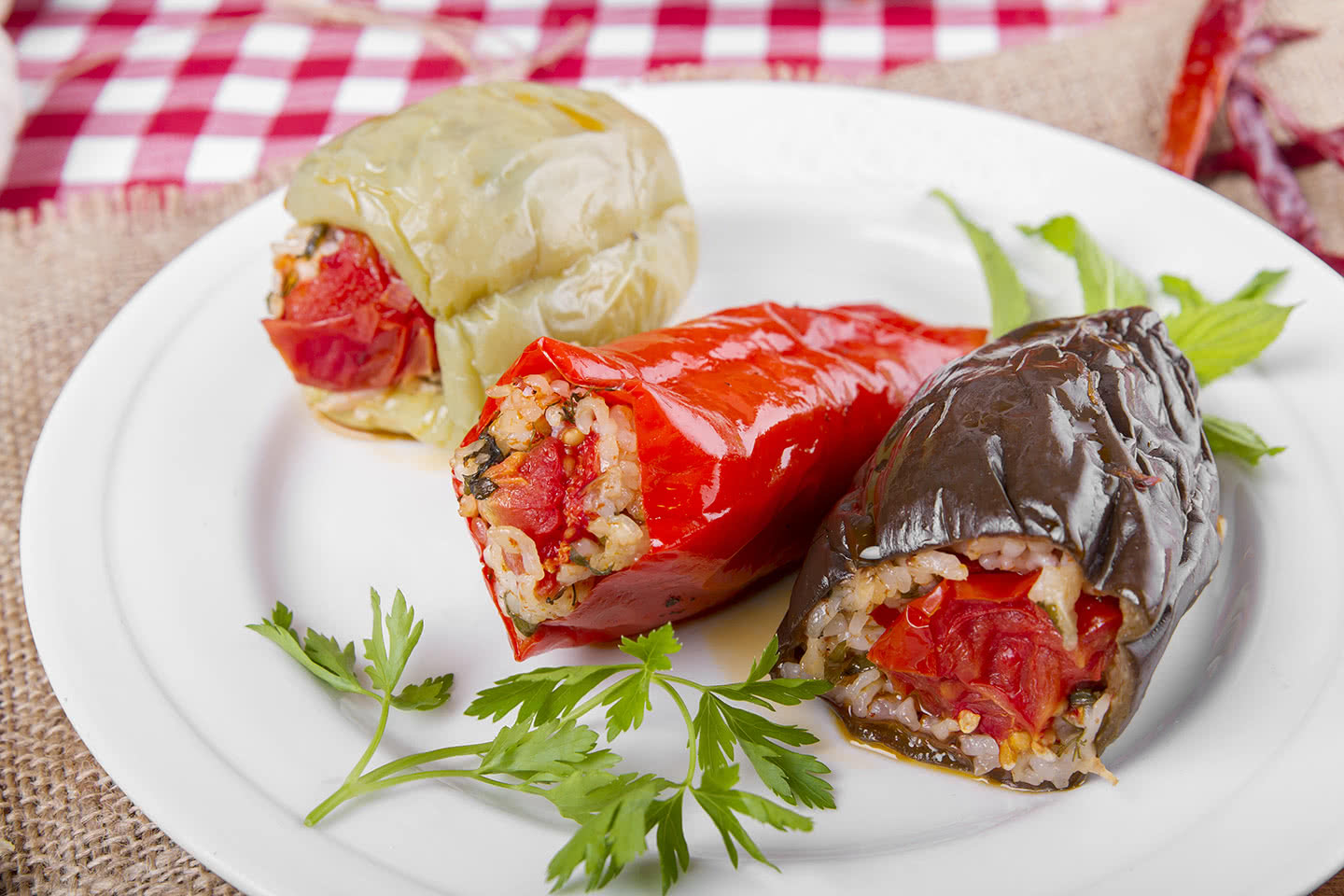 Dolma (Biber dolması) - Foodwiki - JUST EAT